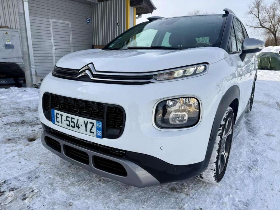Белый Ситроен C3 Aircross 2018 в Таураге, объемом двигателя 1.20 л и пробегом 120 тыс. км за 6300 €, фото 3 на AUTOMOTO.COM.LV