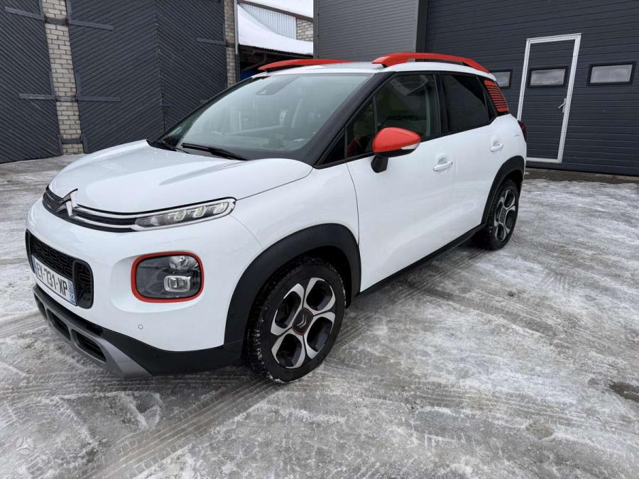 Белый Ситроен C3 Aircross 2018 в Таураге, объемом двигателя 1.20 л и пробегом 83 тыс. км за 8900 €, фото 1 на AUTOMOTO.COM.LV