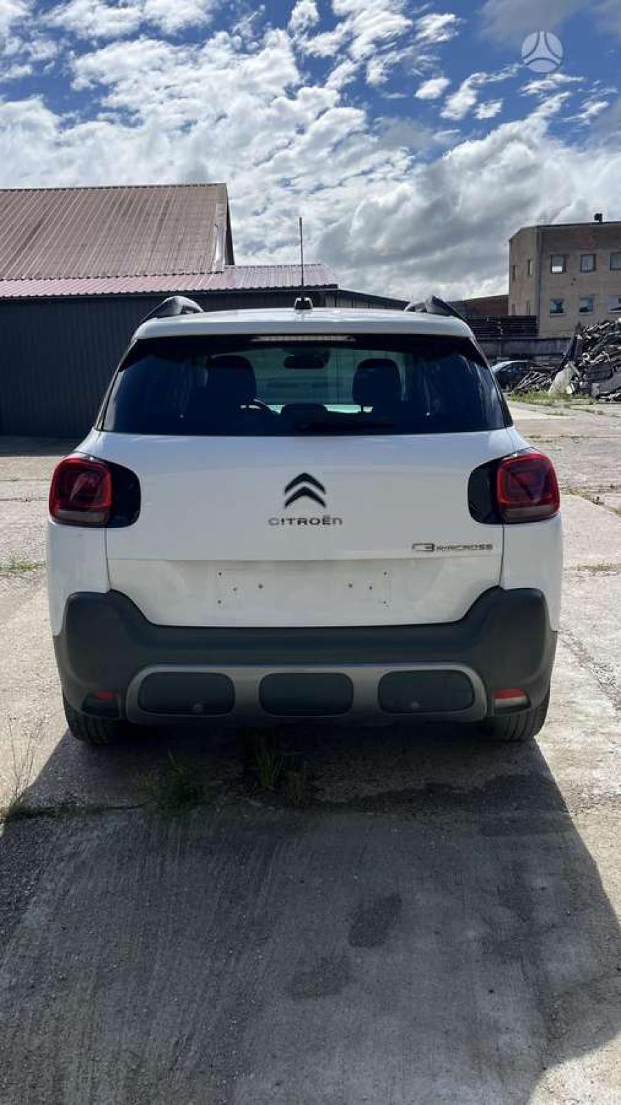 Белый Ситроен C3 Aircross 2018 в Таураге, объемом двигателя 1.20 л и пробегом 172 тыс. км за 6500 €, фото 4 на AUTOMOTO.COM.LV