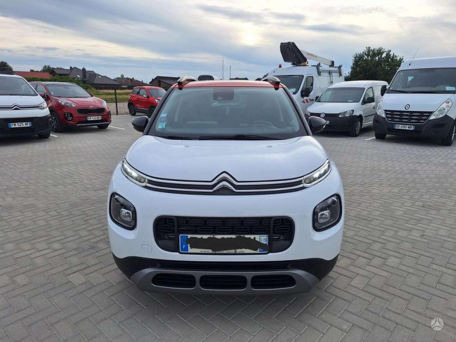 Белый Ситроен C3 Aircross 2018 в Таураге, объемом двигателя 1.20 л и пробегом 138 тыс. км за 6199 €, фото 3 на AUTOMOTO.COM.LV