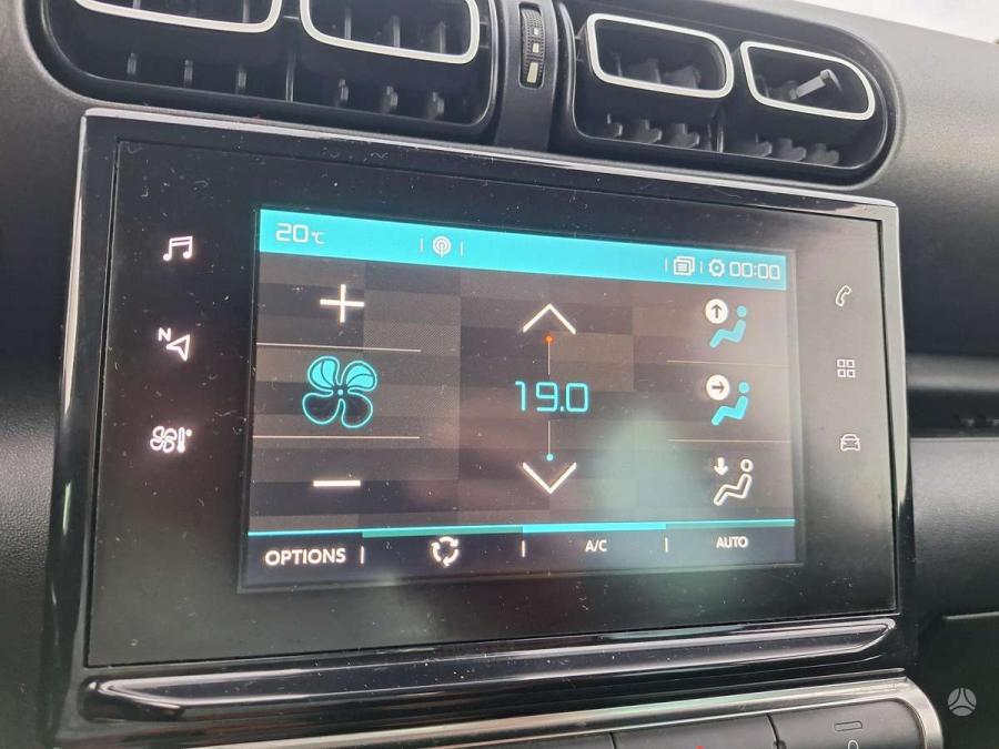 Белый Ситроен C3 Aircross 2018 в Таураге, объемом двигателя 1.20 л и пробегом 138 тыс. км за 6199 €, фото 17 на AUTOMOTO.COM.LV