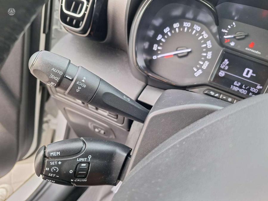 Белый Ситроен C3 Aircross 2018 в Таураге, объемом двигателя 1.20 л и пробегом 138 тыс. км за 6199 €, фото 22 на AUTOMOTO.COM.LV