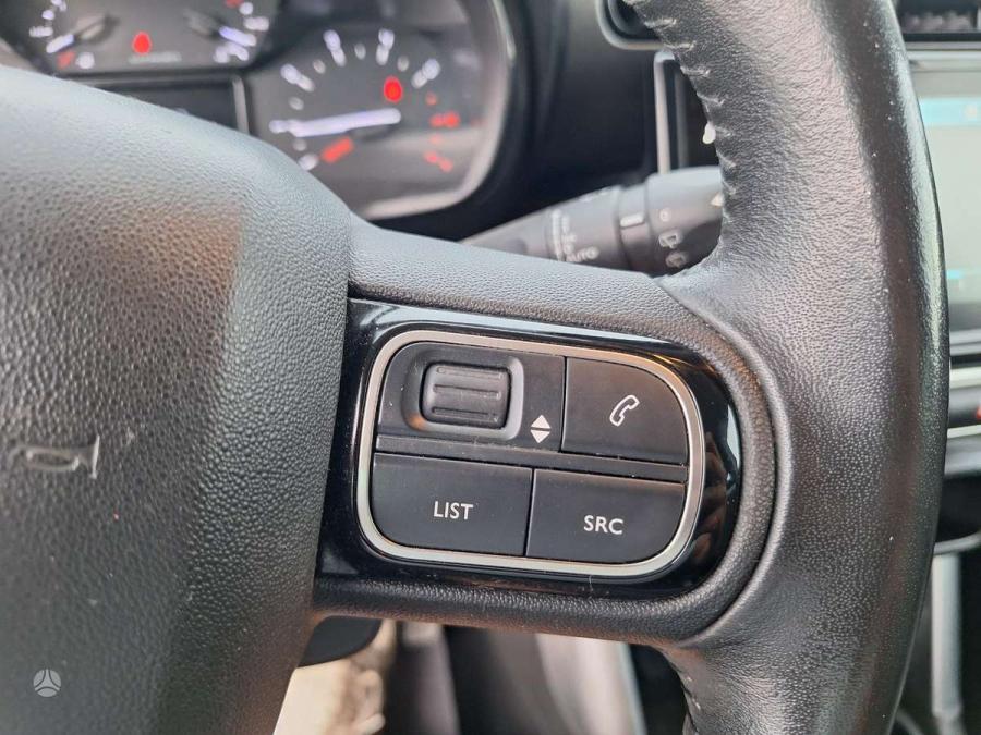 Белый Ситроен C3 Aircross 2018 в Таураге, объемом двигателя 1.20 л и пробегом 138 тыс. км за 6199 €, фото 23 на AUTOMOTO.COM.LV
