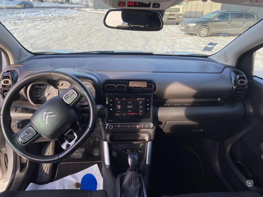 White Citroen c3-aircross 2019 in Taurage, with an engine capacity of 1.50 L and mileage of 135 thousand km for 8400 €, photo 15 on AUTOMOTO.COM.LV
