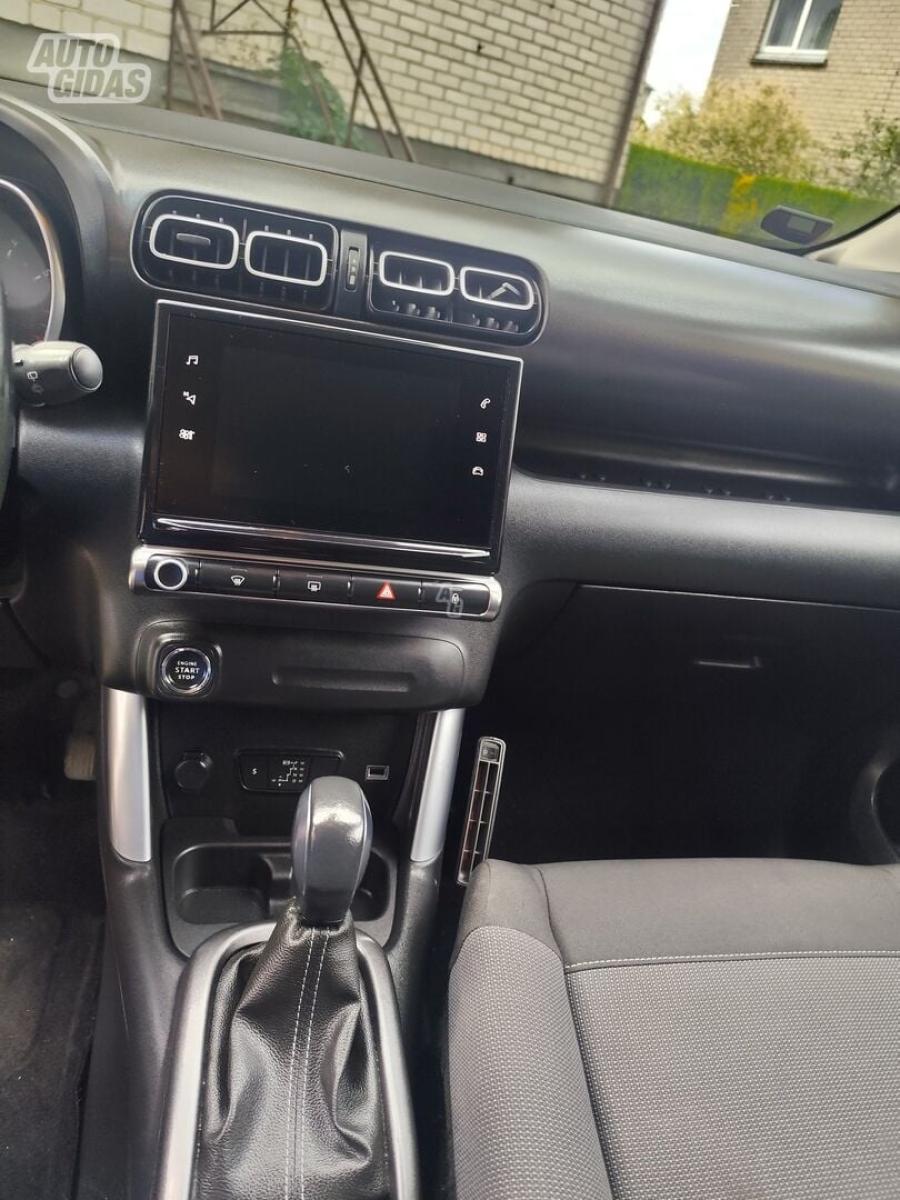 White Citroen c3-aircross 2019 in Telschi, with an engine capacity of 1.20 L and mileage of 136 thousand km for 6400 €, photo 13 on AUTOMOTO.COM.LV