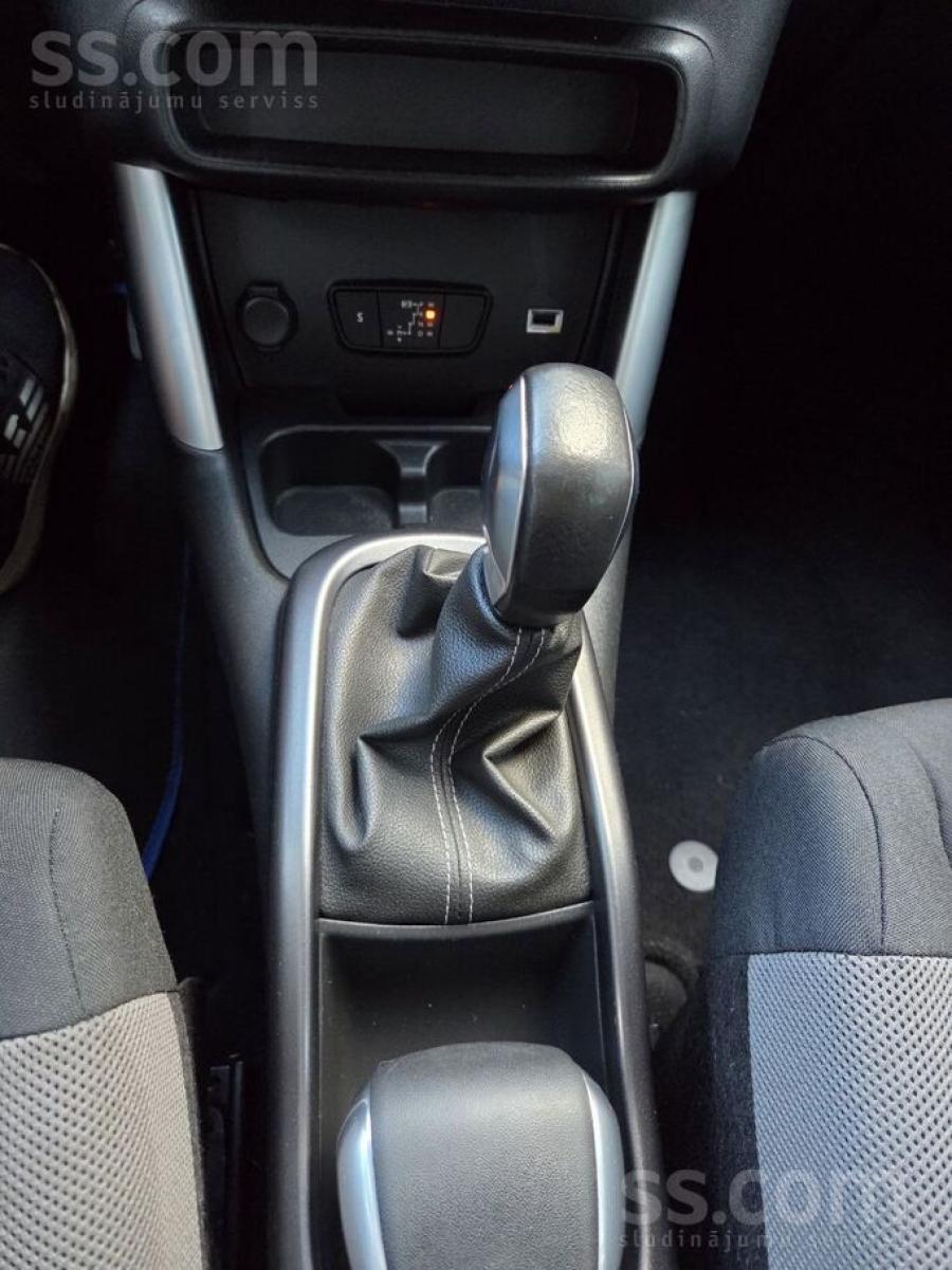 Balts Citroen c3-aircross 2019 Rīga, ar dzinēja tilpumu 1.20 L un nobraukumu 96 tūkst. km par 9990 €, foto 19 vietnē AUTOMOTO.COM.LV