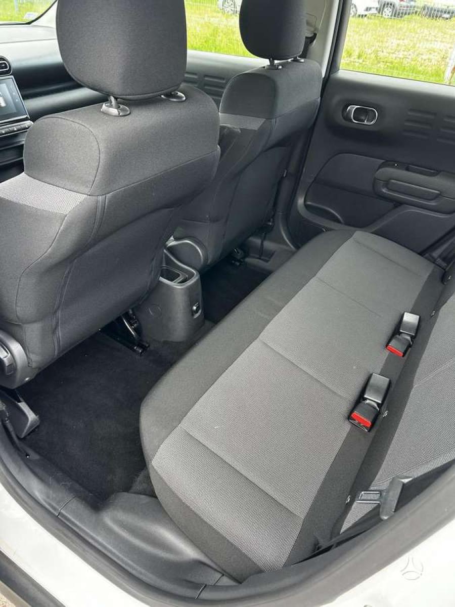Balts Citroen c3-aircross 2021 Panevēža, ar dzinēja tilpumu 1.50 L un nobraukumu 290 tūkst. km par 7700 €, foto 11 vietnē AUTOMOTO.COM.LV