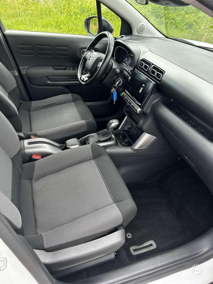Balts Citroen c3-aircross 2021 Panevēža, ar dzinēja tilpumu 1.50 L un nobraukumu 290 tūkst. km par 7700 €, foto 13 vietnē AUTOMOTO.COM.LV