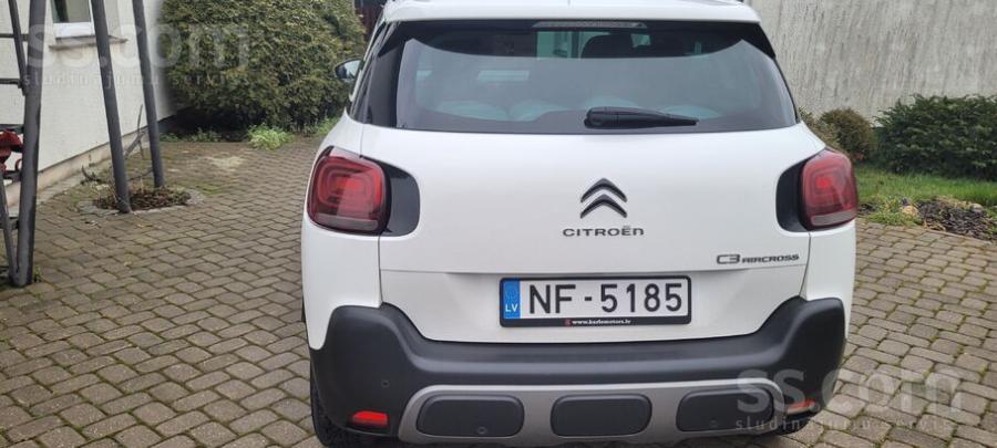 Белый Ситроен C3 Aircross 2022 в Рига, объемом двигателя 1.50 л и пробегом 106 тыс. км за 9500 €, фото 1 на AUTOMOTO.COM.LV