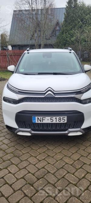 Белый Ситроен C3 Aircross 2022 в Рига, объемом двигателя 1.50 л и пробегом 106 тыс. км за 9500 €, фото 3 на AUTOMOTO.COM.LV
