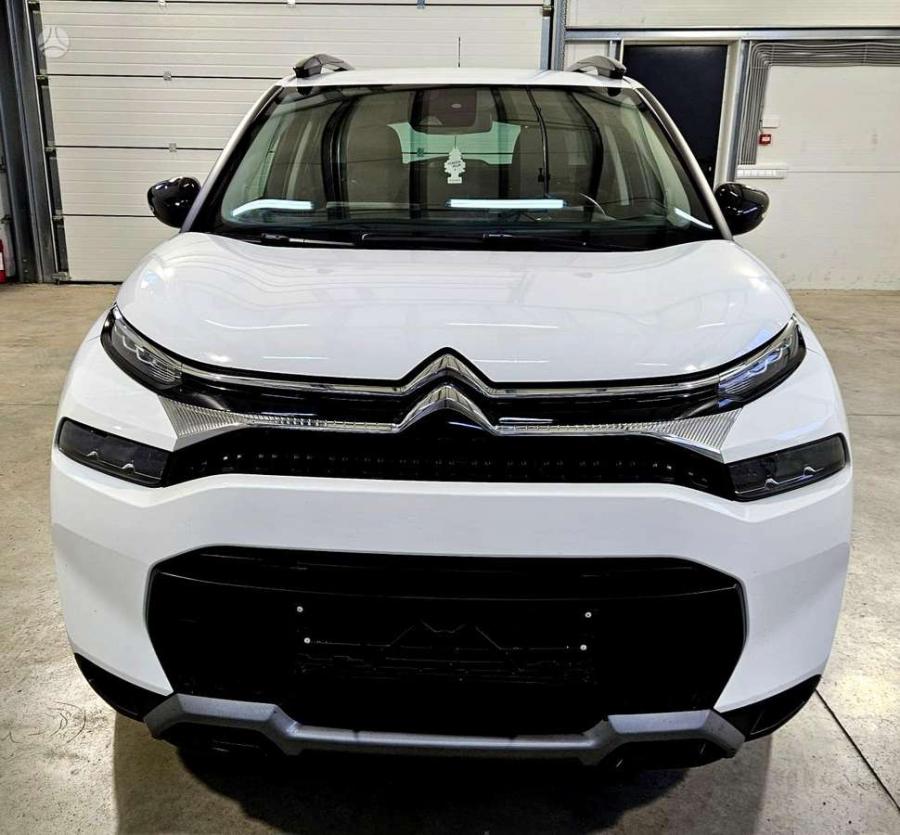 Balts Citroen c3-aircross 2023 Marijampole, ar dzinēja tilpumu 1.50 L un nobraukumu 245 tūkst. km par 9500 €, foto 2 vietnē AUTOMOTO.COM.LV