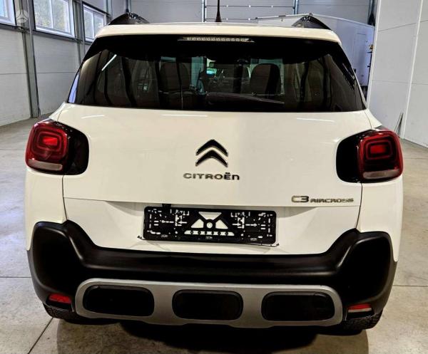 White Citroen c3-aircross 2023 in Marijampole, with an engine capacity of 1.50 L and mileage of 245 thousand km for 9500 €, photo 5 on AUTOMOTO.COM.LV