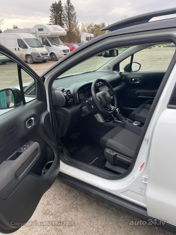 Balts Citroen c3-aircross 2019 Tallina, ar dzinēja tilpumu 1.20 L un nobraukumu 74 tūkst. km par 11850 €, foto 7 vietnē AUTOMOTO.COM.LV