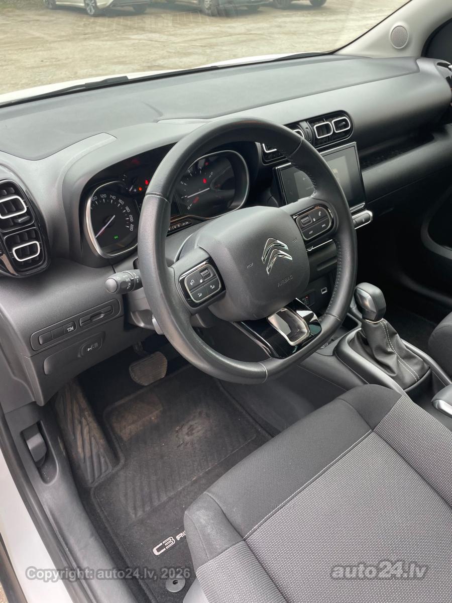 Белый Ситроен C3 Aircross 2019 в Таллин, объемом двигателя 1.20 л и пробегом 74 тыс. км за 9900 €, фото 11 на AUTOMOTO.COM.LV