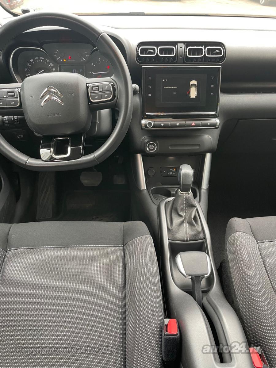 Белый Ситроен C3 Aircross 2019 в Таллин, объемом двигателя 1.20 л и пробегом 74 тыс. км за 9900 €, фото 12 на AUTOMOTO.COM.LV