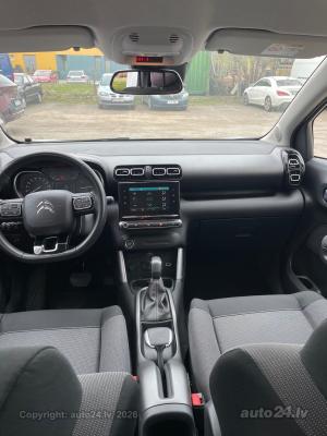 Белый Ситроен C3 Aircross 2019 в Таллин, объемом двигателя 1.20 л и пробегом 74 тыс. км за 9900 €, фото 14 на AUTOMOTO.COM.LV