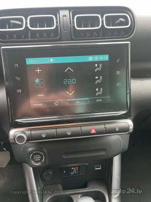 Белый Ситроен C3 Aircross 2019 в Таллин, объемом двигателя 1.20 л и пробегом 74 тыс. км за 9900 €, фото 16 на AUTOMOTO.COM.LV