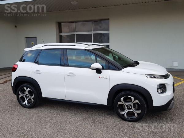 White Citroen c3-aircross 2020 in Riga, with an engine capacity of 1.50 L and mileage of 170 thousand km for 9500 €, photo 1 on AUTOMOTO.COM.LV