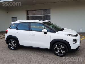 White Citroen c3-aircross 2020 in Riga, with an engine capacity of 1.50 L and mileage of 170 thousand km for 9500 €, photo 1 on AUTOMOTO.COM.LV