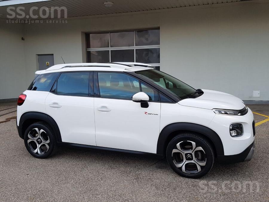 White Citroen c3-aircross 2020 in Riga, with an engine capacity of 1.50 L and mileage of 170 thousand km for 9500 €, photo 1 on AUTOMOTO.COM.LV