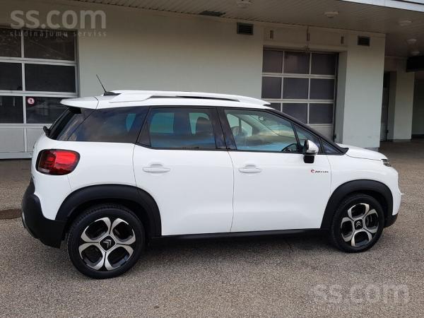 White Citroen c3-aircross 2020 in Riga, with an engine capacity of 1.50 L and mileage of 170 thousand km for 9500 €, photo 3 on AUTOMOTO.COM.LV