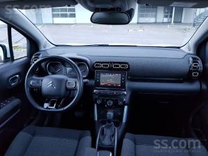 White Citroen c3-aircross 2020 in Riga, with an engine capacity of 1.50 L and mileage of 170 thousand km for 9500 €, photo 16 on AUTOMOTO.COM.LV