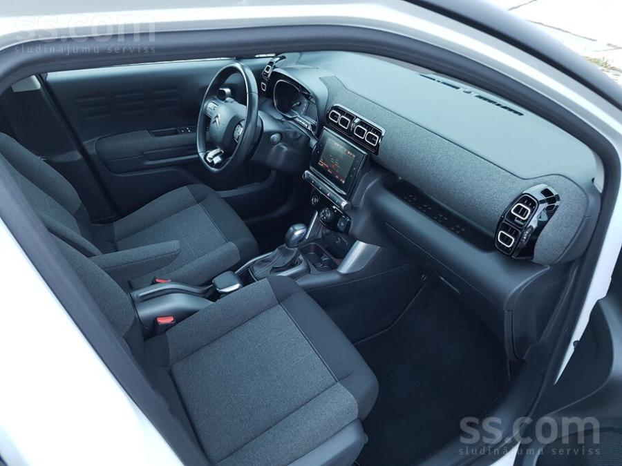 White Citroen c3-aircross 2020 in Riga, with an engine capacity of 1.50 L and mileage of 170 thousand km for 9500 €, photo 18 on AUTOMOTO.COM.LV