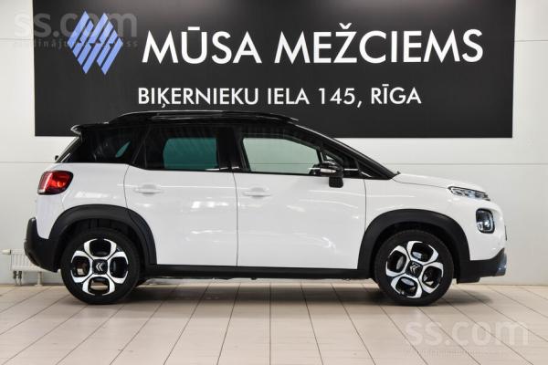 Белый Ситроен C3 Aircross 2021 в Рига, объемом двигателя 1.20 л и пробегом 95 тыс. км за 9990 €, фото 4 на AUTOMOTO.COM.LV