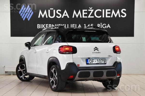 Белый Ситроен C3 Aircross 2021 в Рига, объемом двигателя 1.20 л и пробегом 95 тыс. км за 9990 €, фото 6 на AUTOMOTO.COM.LV