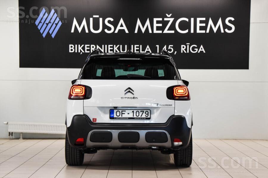 Белый Ситроен C3 Aircross 2021 в Рига, объемом двигателя 1.20 л и пробегом 95 тыс. км за 9990 €, фото 8 на AUTOMOTO.COM.LV