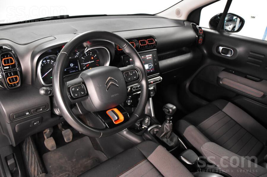 Белый Ситроен C3 Aircross 2021 в Рига, объемом двигателя 1.20 л и пробегом 95 тыс. км за 9990 €, фото 13 на AUTOMOTO.COM.LV