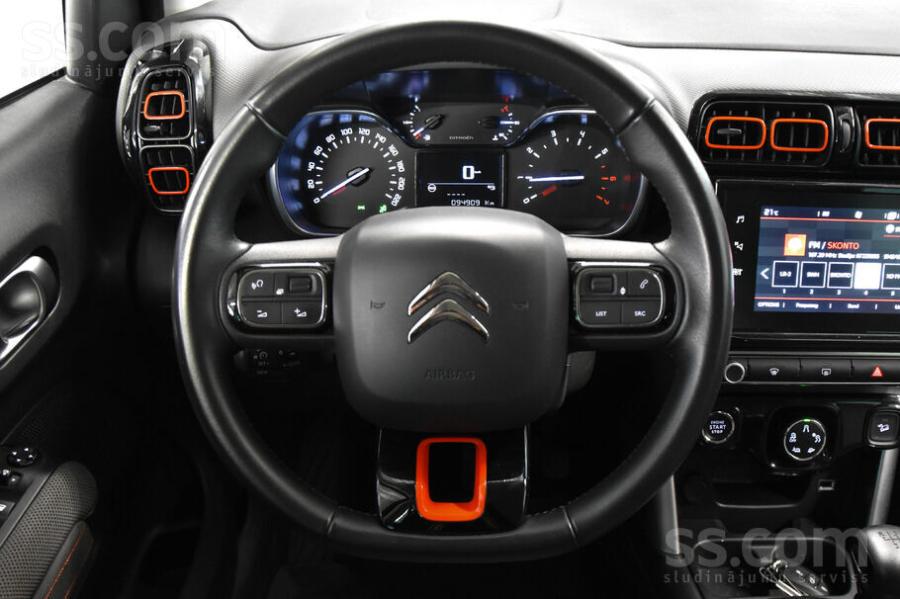 Белый Ситроен C3 Aircross 2021 в Рига, объемом двигателя 1.20 л и пробегом 95 тыс. км за 9990 €, фото 21 на AUTOMOTO.COM.LV