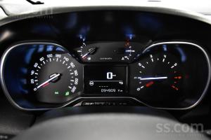 Белый Ситроен C3 Aircross 2021 в Рига, объемом двигателя 1.20 л и пробегом 95 тыс. км за 9990 €, фото 23 на AUTOMOTO.COM.LV