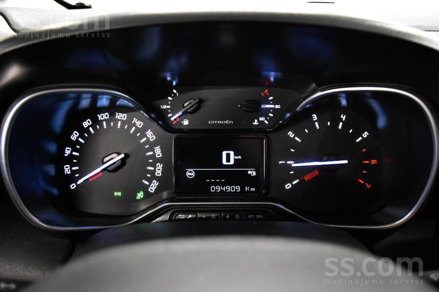 Белый Ситроен C3 Aircross 2021 в Рига, объемом двигателя 1.20 л и пробегом 95 тыс. км за 9990 €, фото 23 на AUTOMOTO.COM.LV