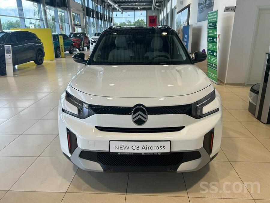 White Citroen c3-aircross 2026 in Riga, with an engine capacity of 1.20 L and mileage of 1 thousand km for 23200 €, photo 3 on AUTOMOTO.COM.LV