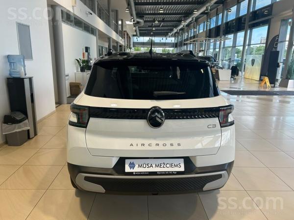 Balts Citroen c3-aircross 2026 Rīga, ar dzinēja tilpumu 1.20 L un nobraukumu 1 tūkst. km par 23200 €, foto 5 vietnē AUTOMOTO.COM.LV
