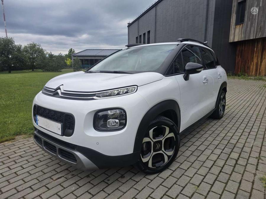 Белый Ситроен C3 Aircross 2019 в Таураге, объемом двигателя 1.20 л и пробегом 82 тыс. км за 7500 €, фото 1 на AUTOMOTO.COM.LV