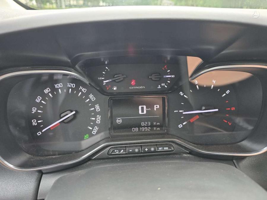Белый Ситроен C3 Aircross 2019 в Таураге, объемом двигателя 1.20 л и пробегом 82 тыс. км за 7500 €, фото 19 на AUTOMOTO.COM.LV
