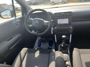 White Citroen c3-aircross 2019 in Taurage, with an engine capacity of 1.50 L and mileage of 166 thousand km for 6000 €, photo 12 on AUTOMOTO.COM.LV