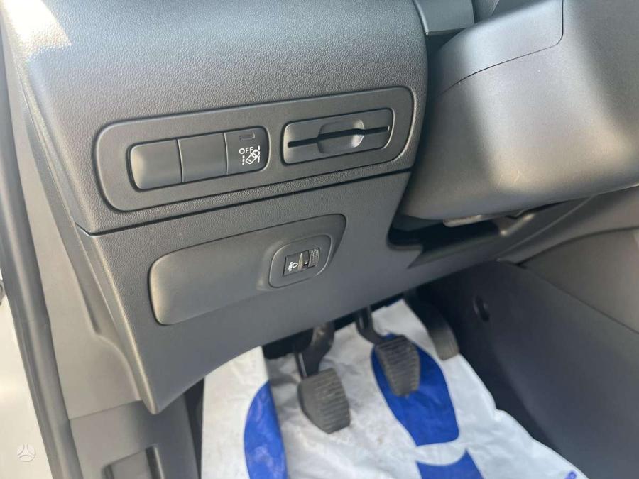 White Citroen c3-aircross 2019 in Taurage, with an engine capacity of 1.50 L and mileage of 166 thousand km for 6000 €, photo 15 on AUTOMOTO.COM.LV