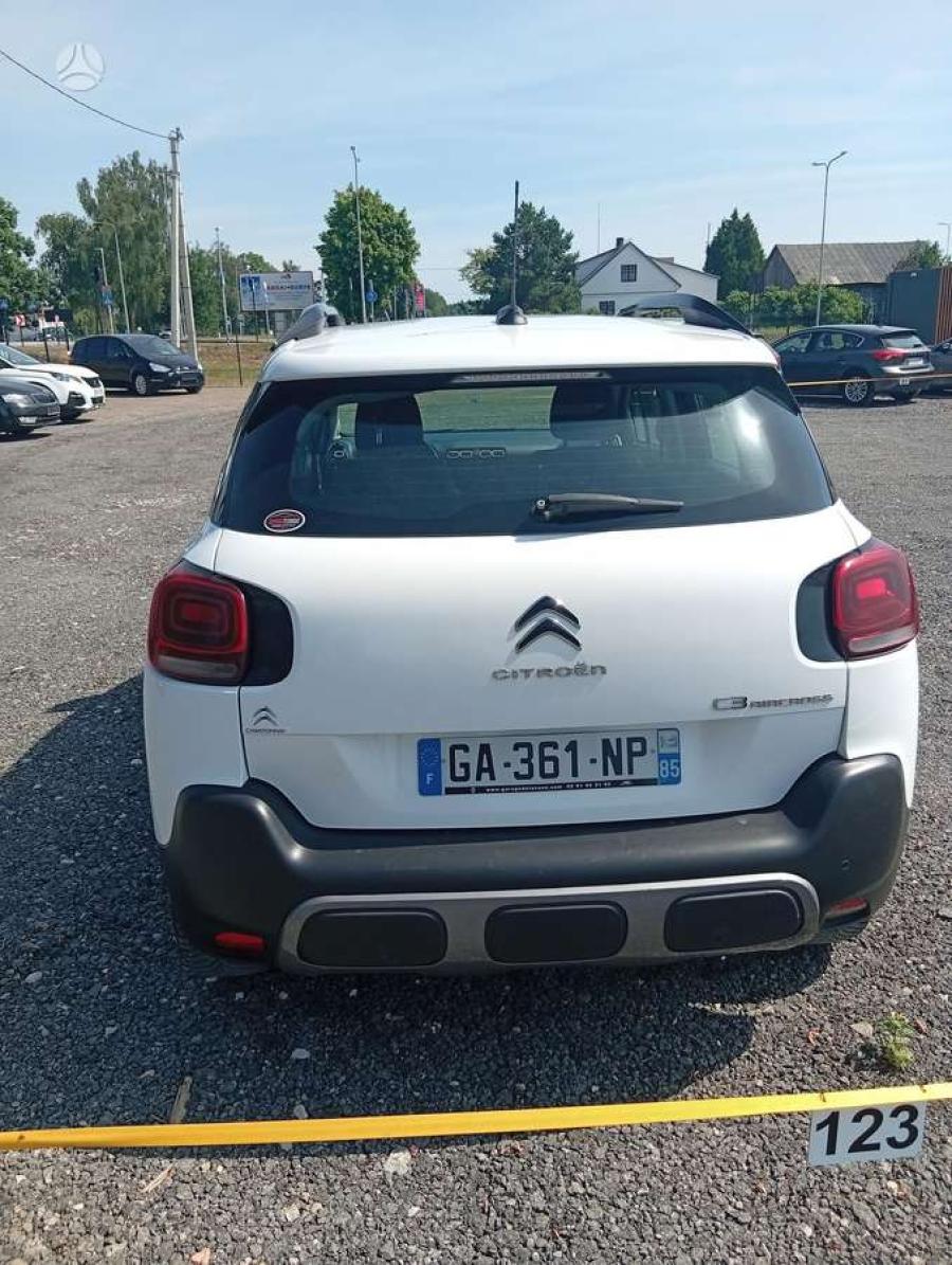 White Citroen c3-aircross 2021 in Taurage, with an engine capacity of 1.50 L and mileage of 180 thousand km for 6500 €, photo 8 on AUTOMOTO.COM.LV