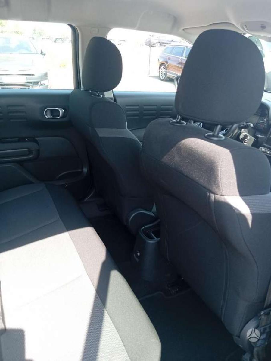 White Citroen c3-aircross 2021 in Taurage, with an engine capacity of 1.50 L and mileage of 180 thousand km for 6500 €, photo 11 on AUTOMOTO.COM.LV