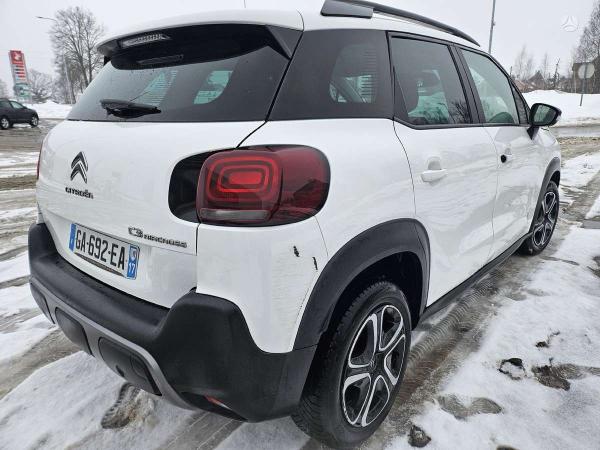 Белый Ситроен C3 Aircross 2021 в Таураге, объемом двигателя 1.50 л и пробегом 245 тыс. км за 7200 €, фото 5 на AUTOMOTO.COM.LV