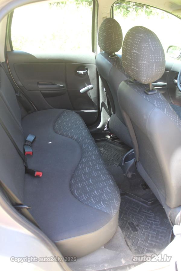 Beige Citroen C3 2006 in Tallinn, with an engine capacity of 1.10 L and mileage of 136 thousand km for 1100 €, photo 7 on AUTOMOTO.COM.LV