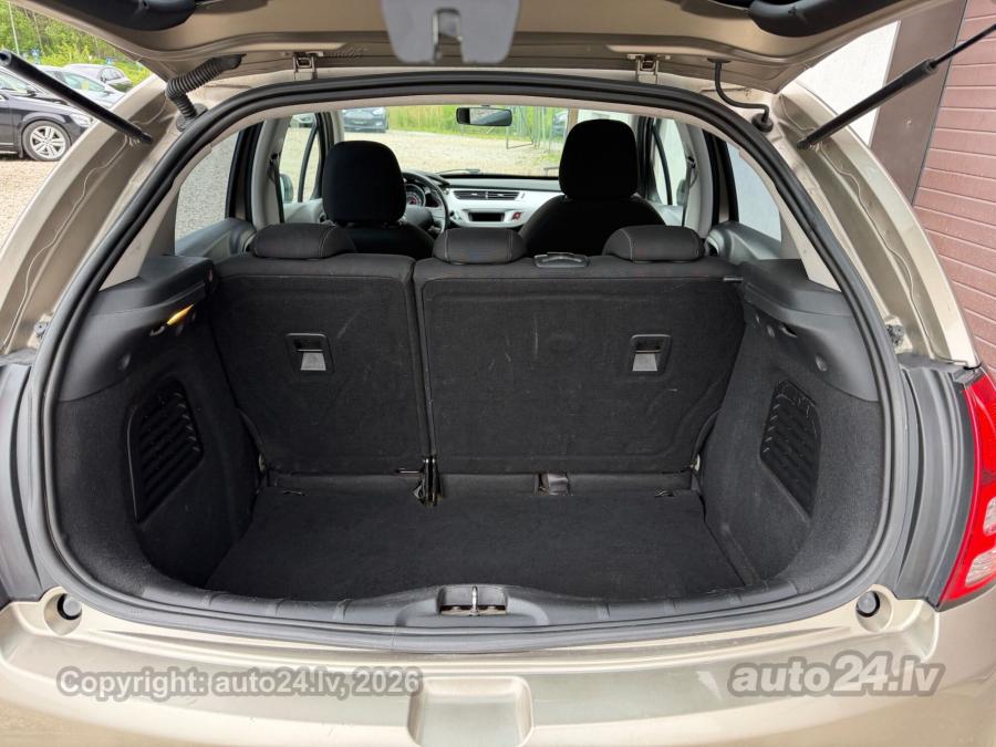 Beige Citroen C3 2011 in Voru, with an engine capacity of 1.60 L and mileage of 201 thousand km for 1490 €, photo 12 on AUTOMOTO.COM.LV