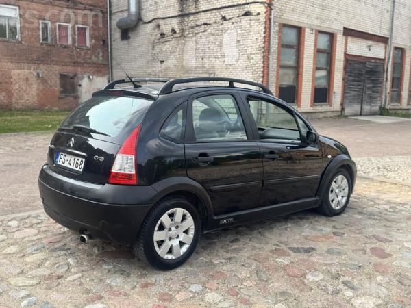 Black Citroen C3 2005 in Kuldiga, with an engine capacity of 1.60 L and mileage of 271 thousand km for 1225 €, photo 4 on AUTOMOTO.COM.LV
