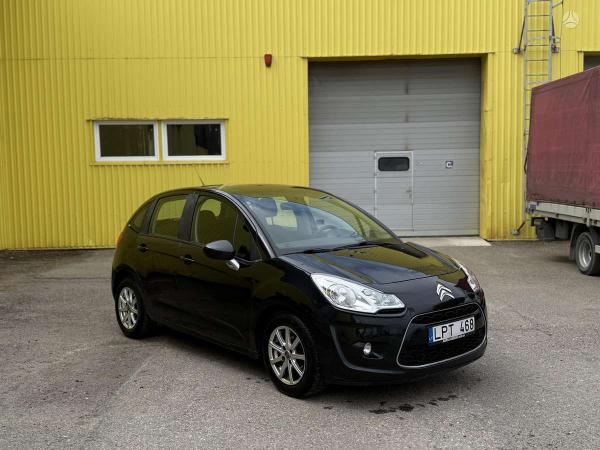 Melns Citroen C3 2010 Viļņa, ar dzinēja tilpumu 1.40 L un nobraukumu 170 tūkst. km par 2200 €, foto 2 vietnē AUTOMOTO.COM.LV