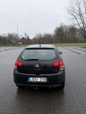 Black Citroen C3 2011 in Kaunas, with an engine capacity of 1.40 L and mileage of 295 thousand km for 1100 €, photo 5 on AUTOMOTO.COM.LV