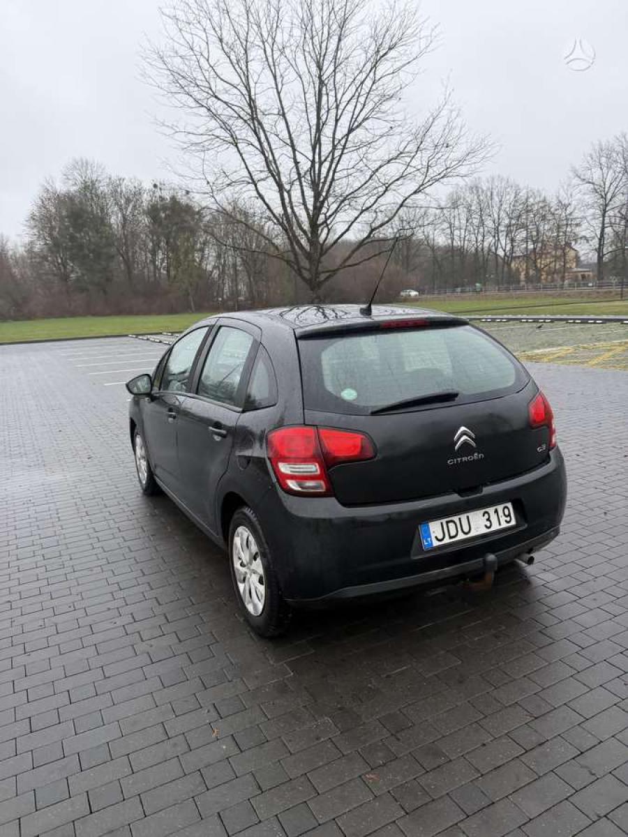 Black Citroen C3 2011 in Kaunas, with an engine capacity of 1.40 L and mileage of 295 thousand km for 1100 €, photo 8 on AUTOMOTO.COM.LV