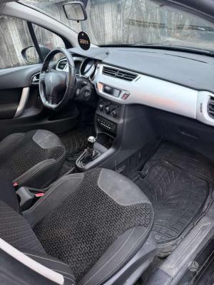 Melns Citroen C3 2011 Kauņa, ar dzinēja tilpumu 1.40 L un nobraukumu 295 tūkst. km par 1100 €, foto 12 vietnē AUTOMOTO.COM.LV